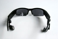 Oakley Thump Pro Review Ubergizmo